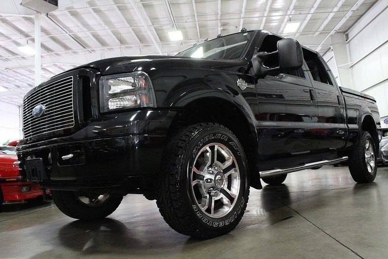 2006 Ford F350 | GR Auto Gallery