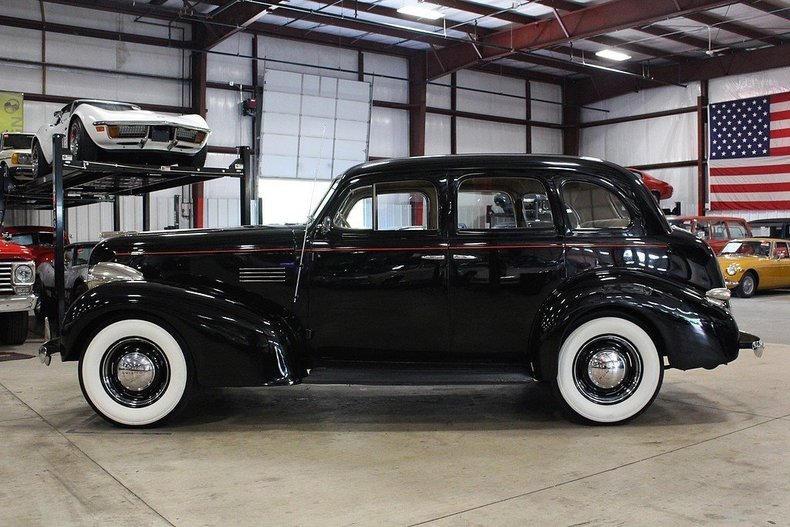 1939 Pontiac Deluxe | GR Auto Gallery