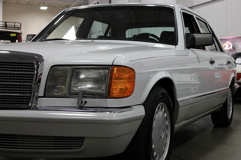 1990 Mercedes-Benz 300 SEL | GR Auto Gallery
