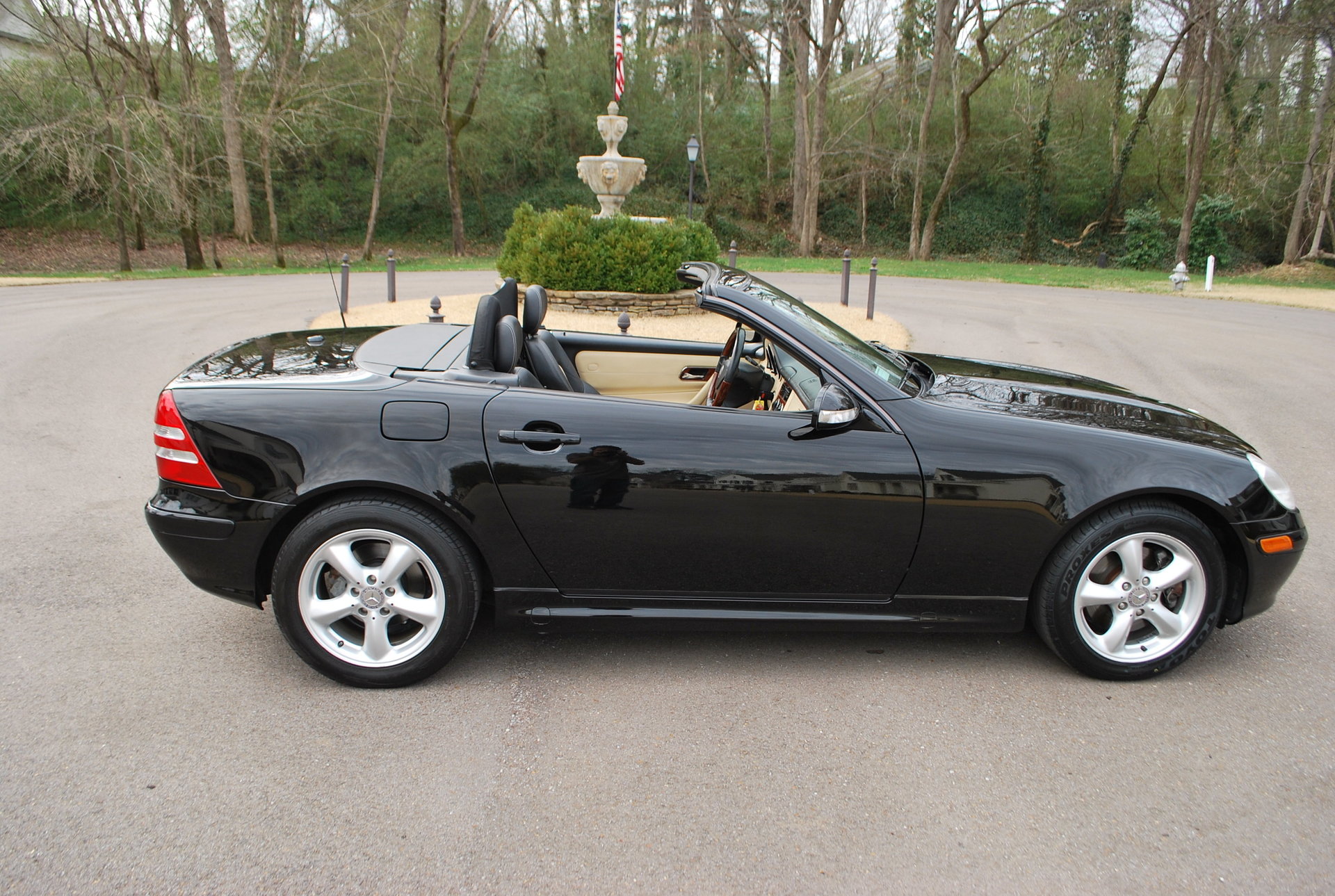 2001 Mercedes-Benz SLK 320 | Art & Speed Classic Car Gallery in Memphis, TN