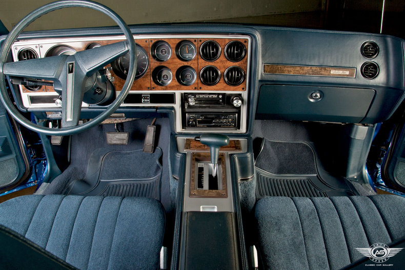 1986 Pontiac Grand Prix | Art & Speed Classic Car Gallery in Memphis, TN