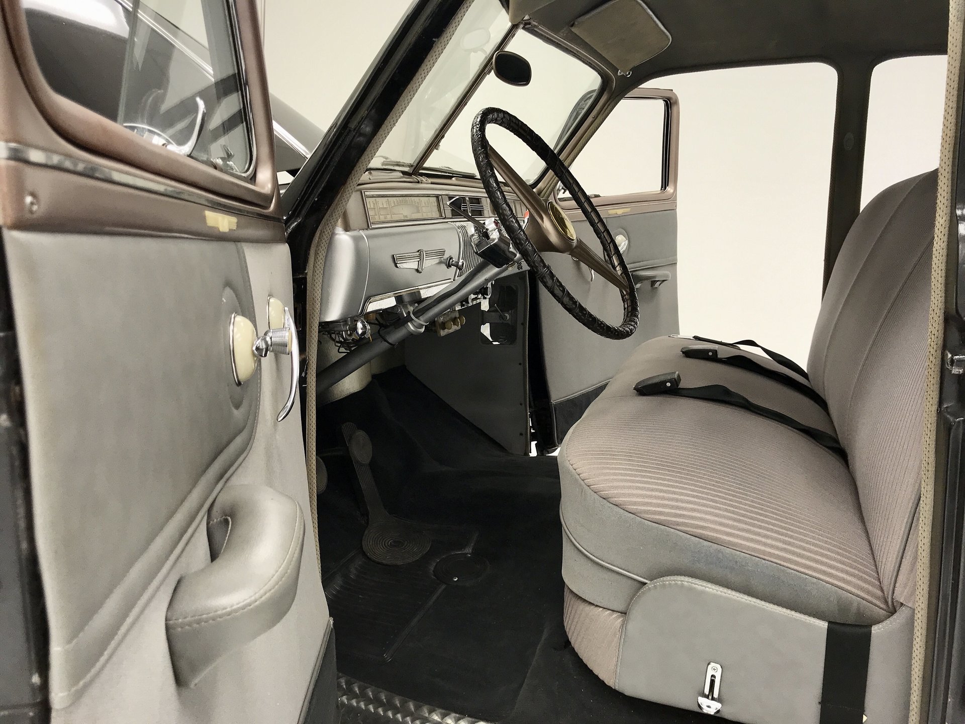 1941 Studebaker Commander | Classic Auto Mall