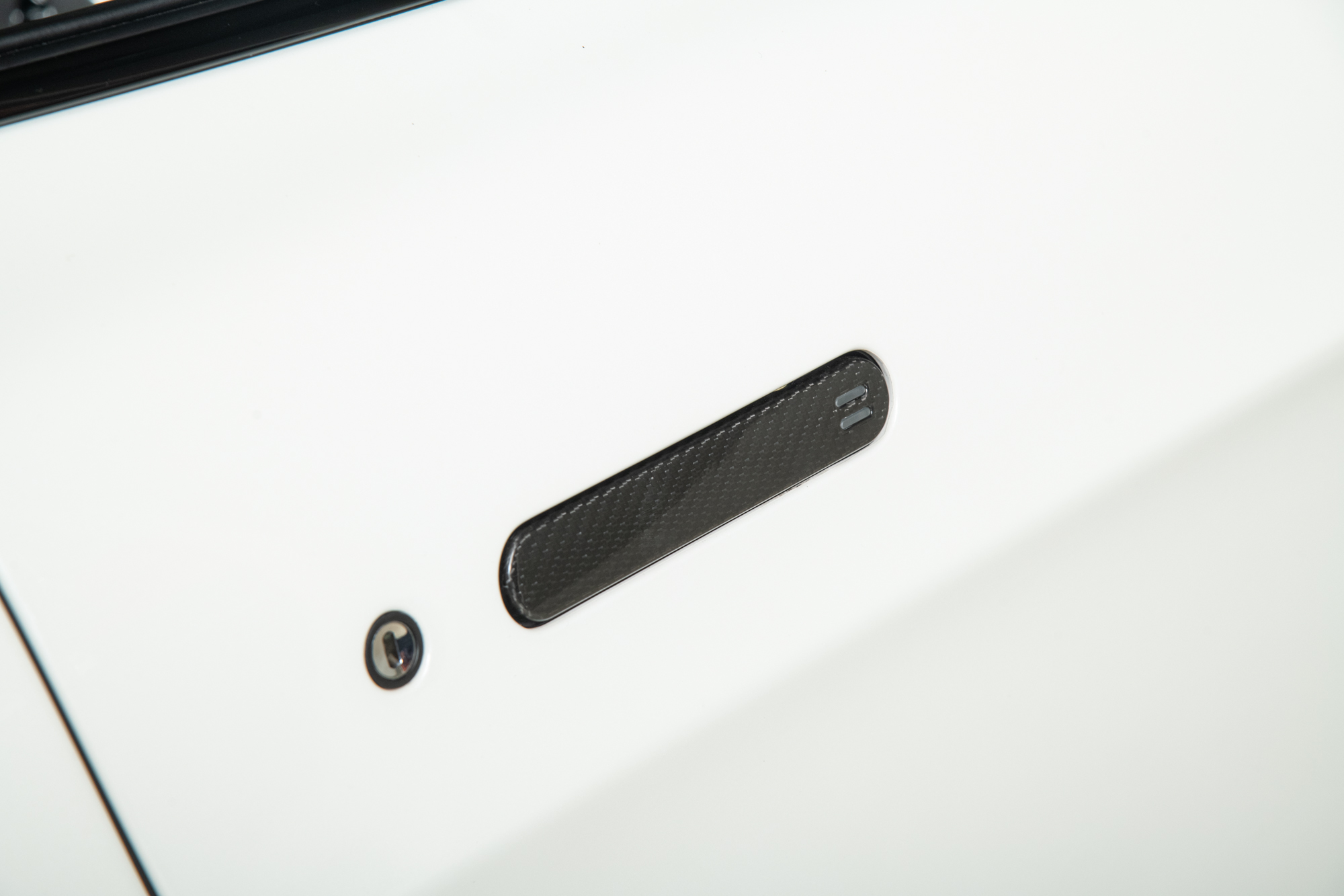 2017 Aston Martin Vantage S _6454