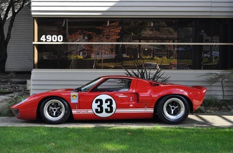 1966 Ford GT40 Red_4157V