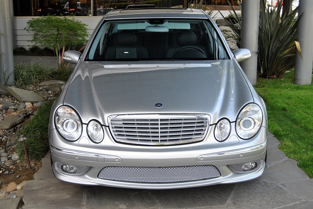 2005 Mercedes-Benz E-Class E55_4383