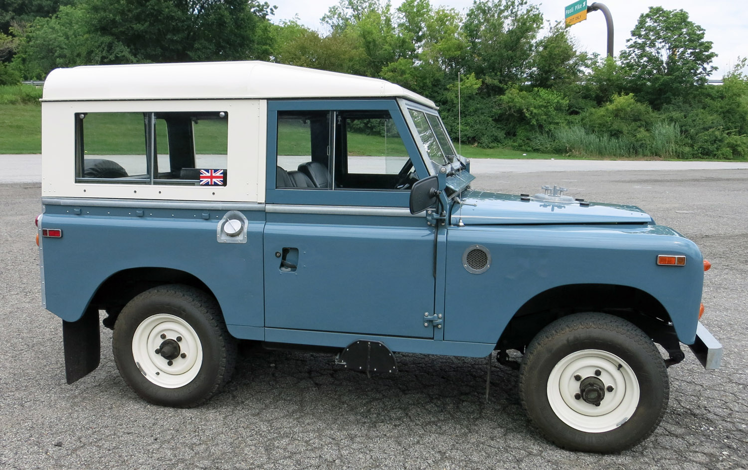 1970 Land Rover Series IIA | Connors Motorcar Company