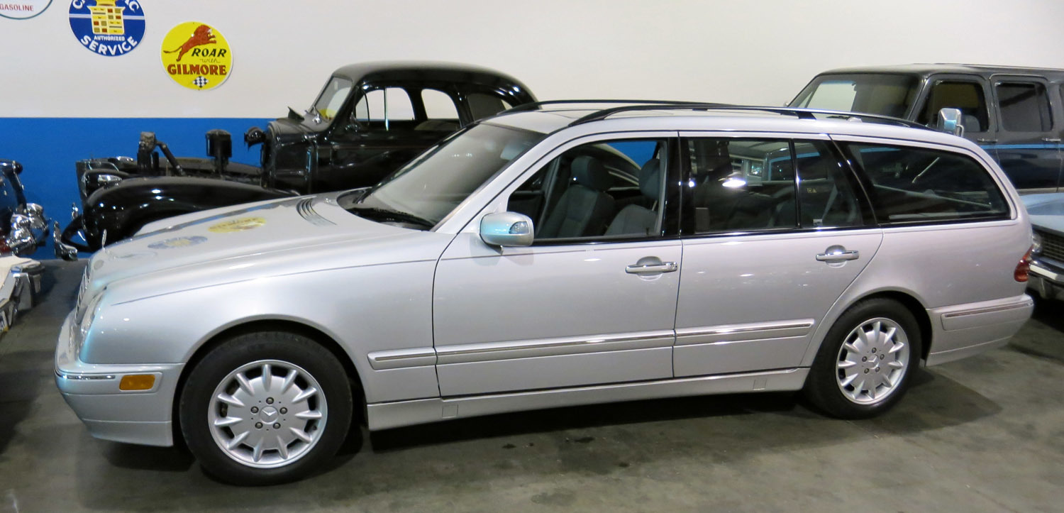 2000 Mercedes-Benz E320 | Connors Motorcar Company