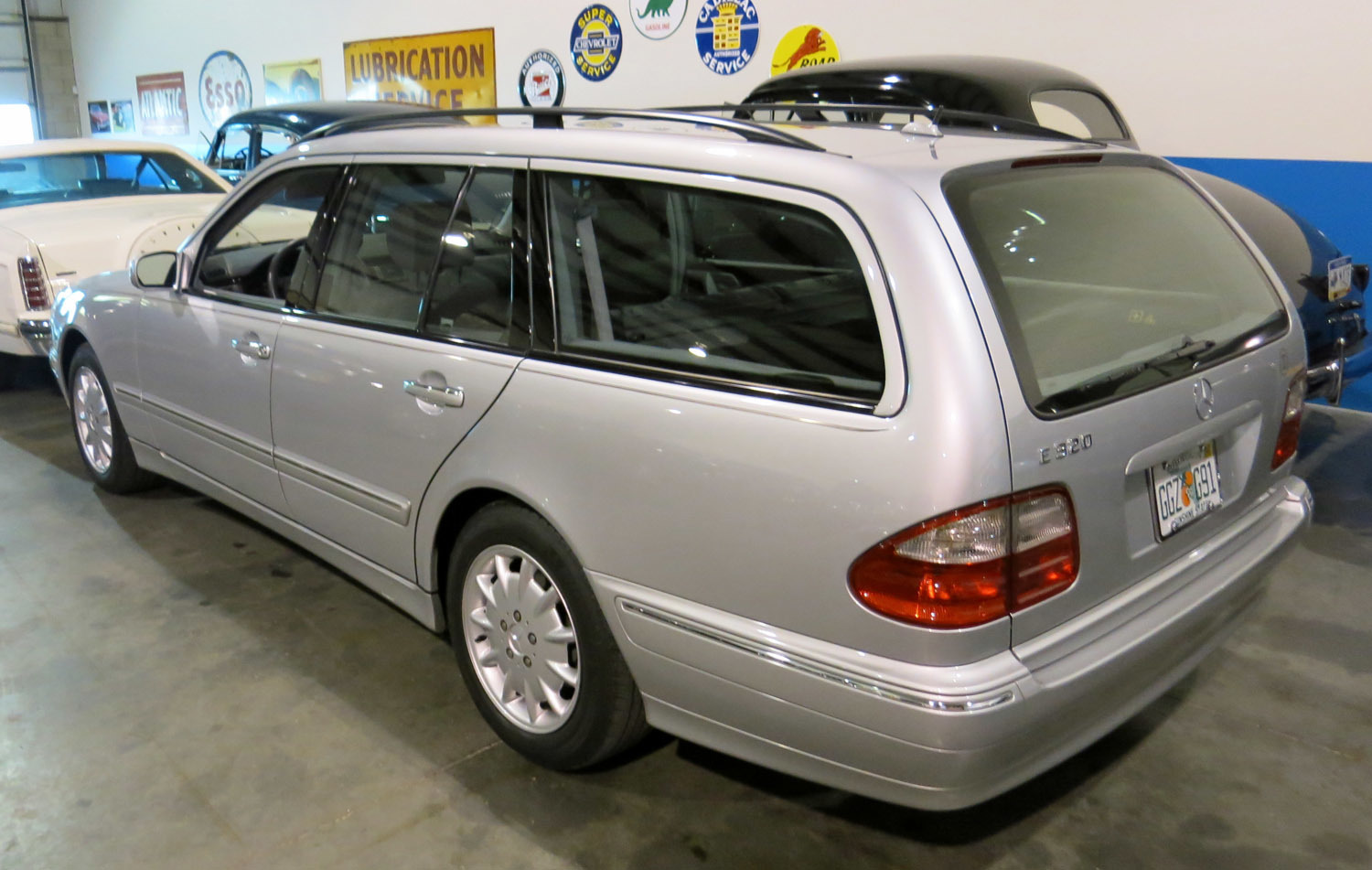 2000 Mercedes-Benz E320 | Connors Motorcar Company
