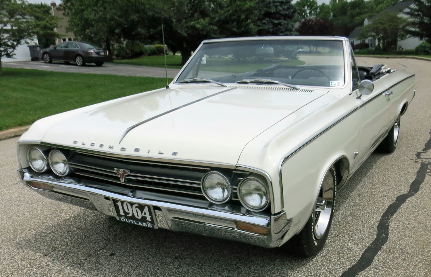 1964 Oldsmobile Cutlass | Connors Motorcar Company
