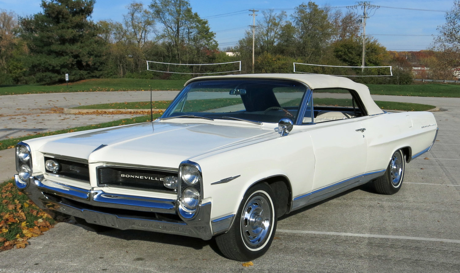 1964 Pontiac Bonneville | Connors Motorcar Company