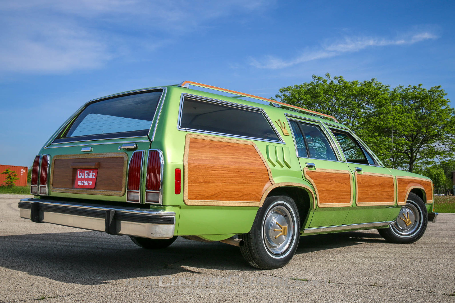 1982 Ford LTD | Custom Classics Auto Body and Restoration