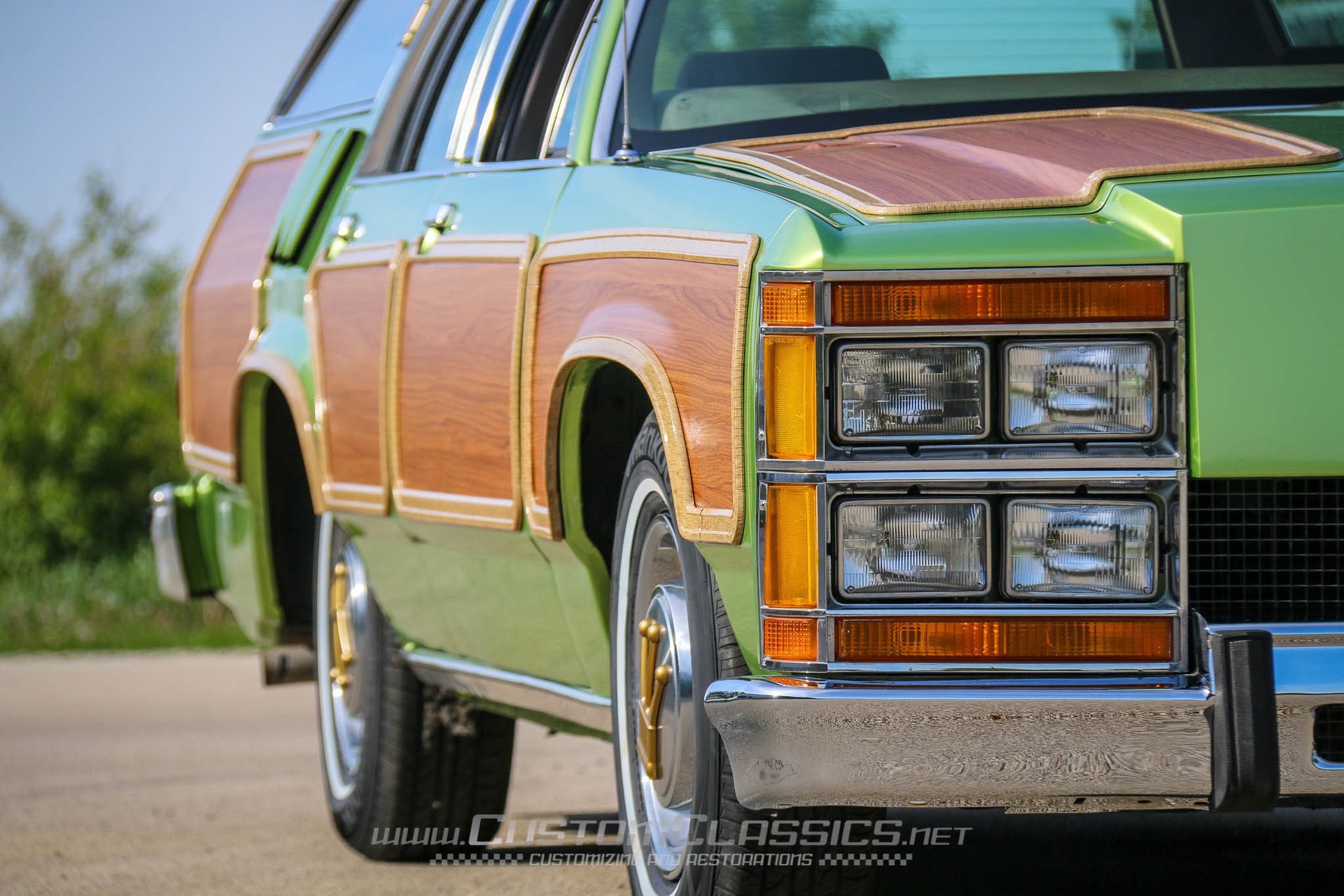 1982 Ford LTD | Custom Classics Auto Body and Restoration