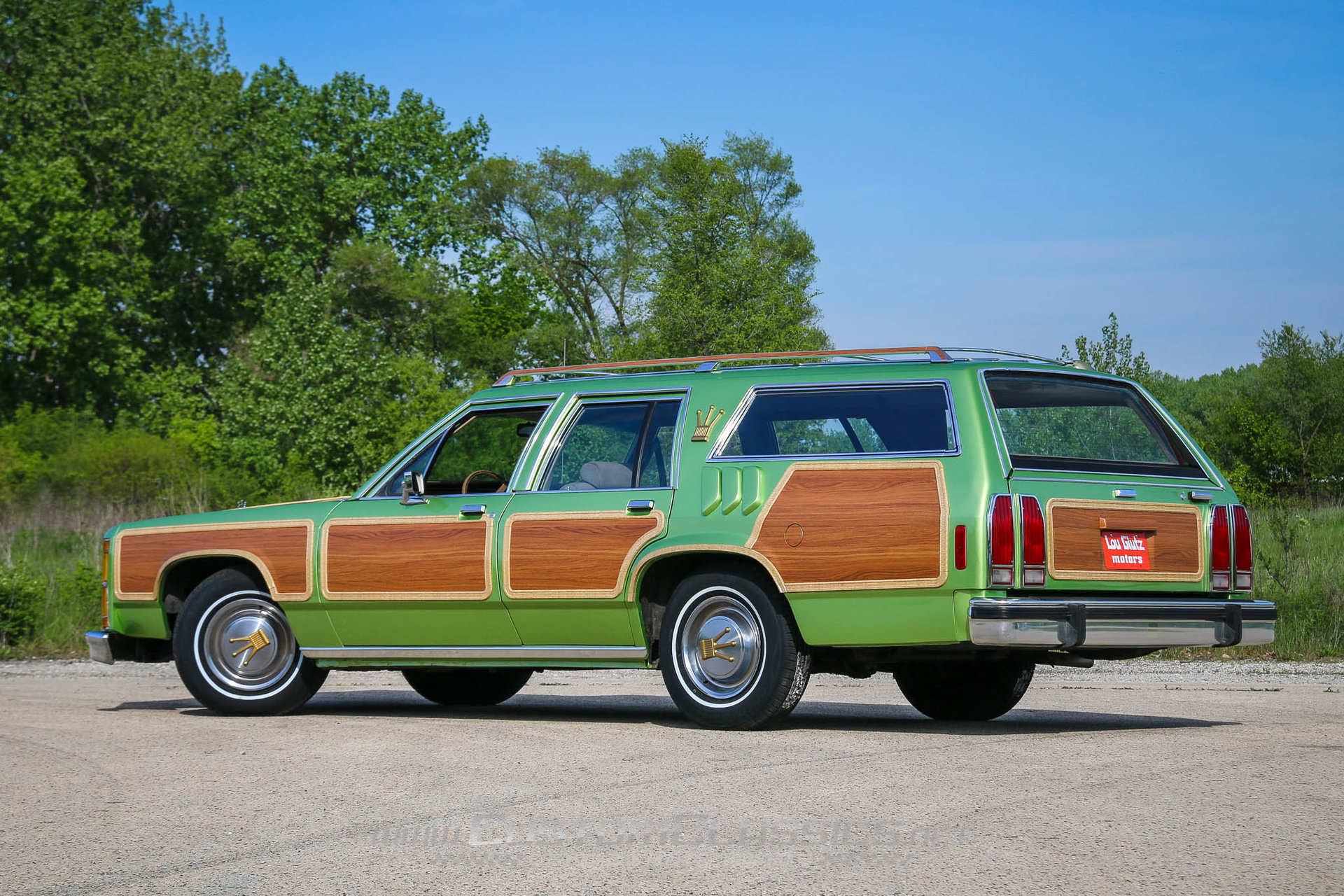 1982 Ford LTD | Custom Classics Auto Body and Restoration