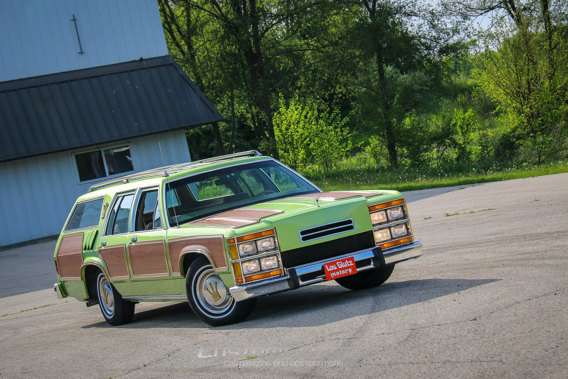 1982 Ford LTD | Custom Classics Auto Body and Restoration