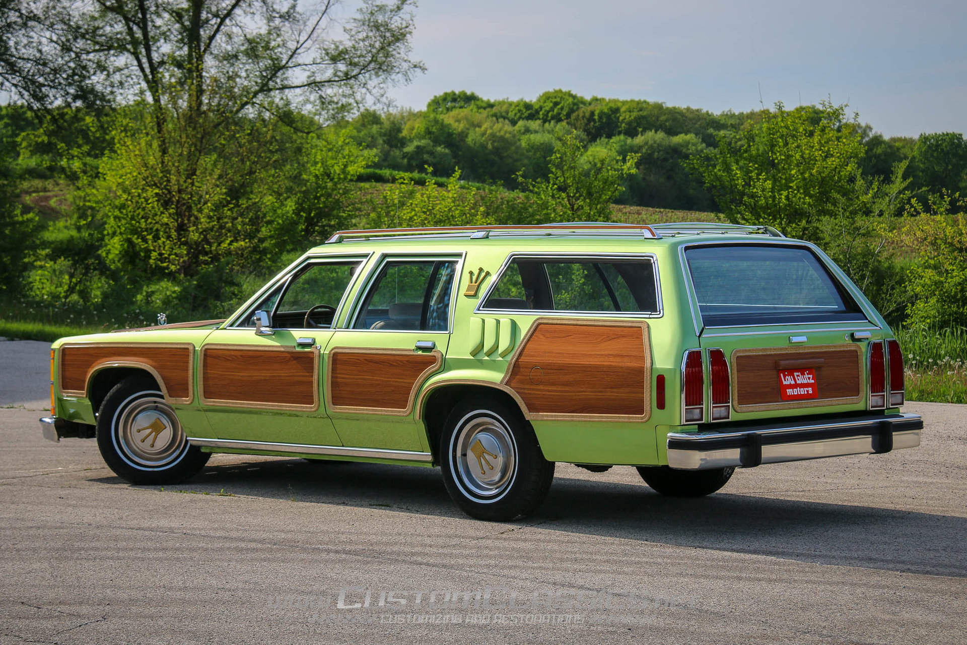 1982 Ford LTD | Custom Classics Auto Body and Restoration