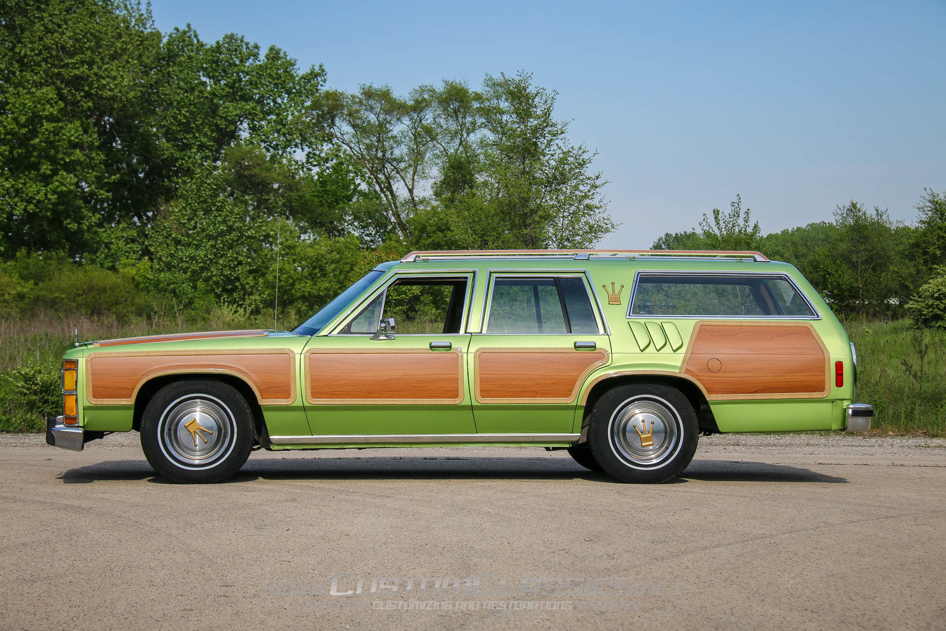 1982 Ford LTD | Custom Classics Auto Body and Restoration