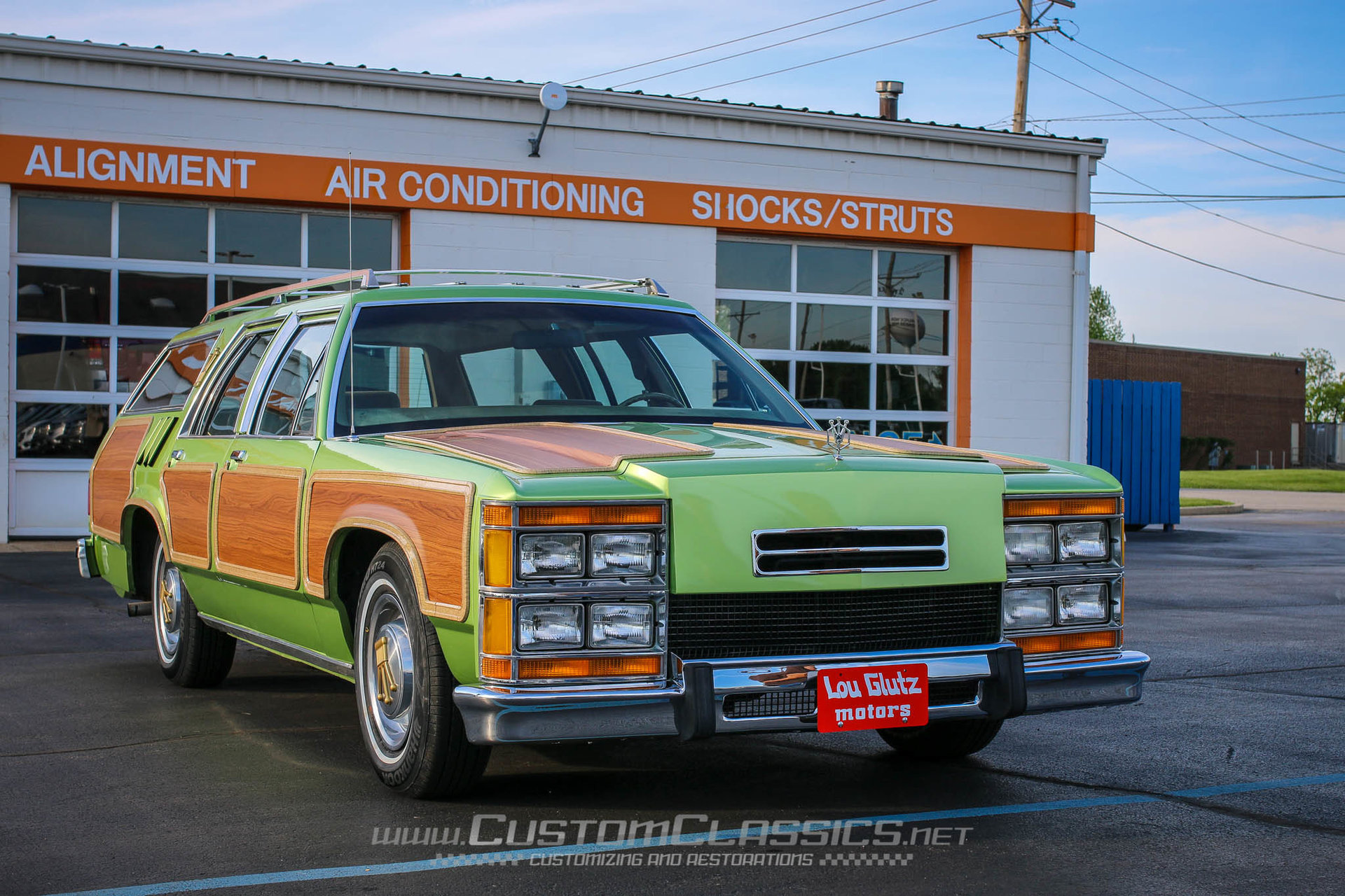 1982 Ford LTD | Custom Classics Auto Body and Restoration
