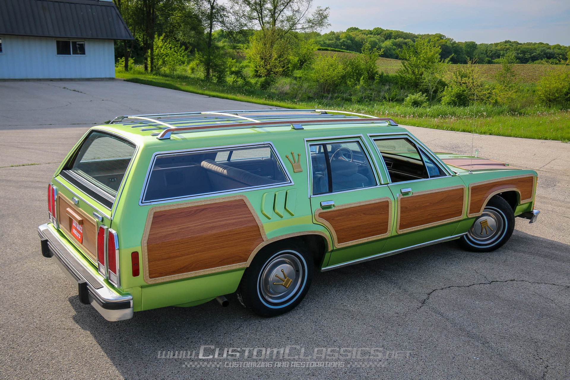 1982 Ford LTD | Custom Classics Auto Body and Restoration