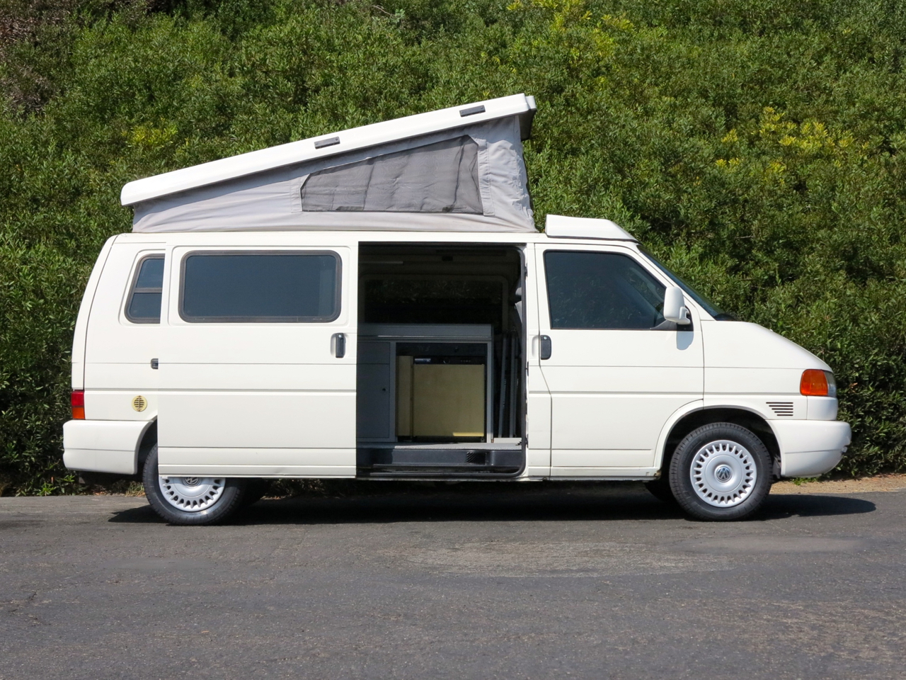 2000 Volkswagen EuroVan | European Collectibles