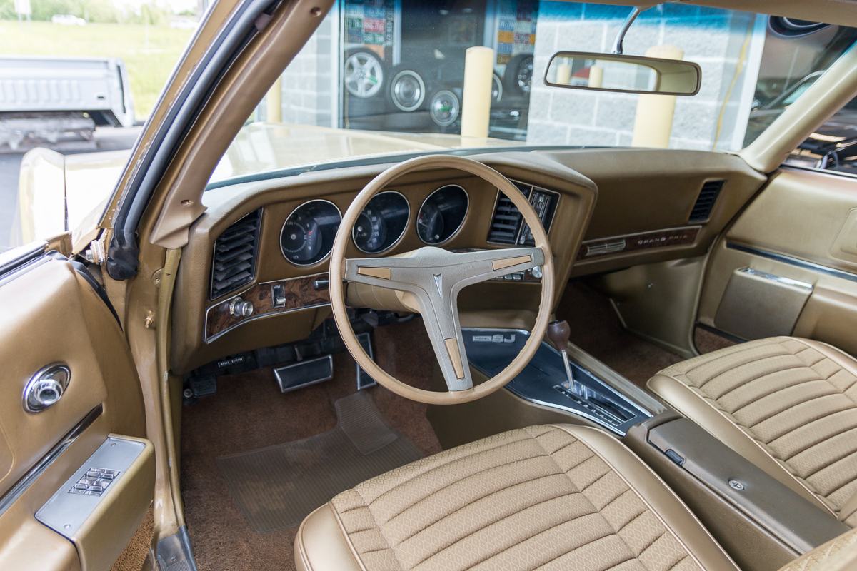 1970 Pontiac Grand Prix | Fast Lane Classic Cars