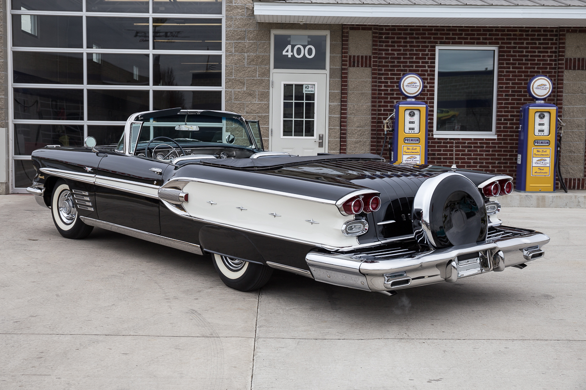 1958 Pontiac Bonneville | Fast Lane Classic Cars