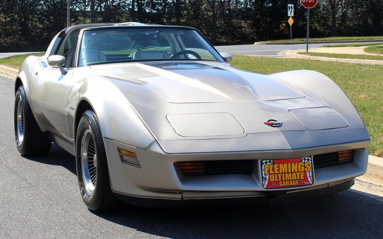 1982 Chevrolet Corvette | 1982 Chevrolet Corvette Collector Edition for ...
