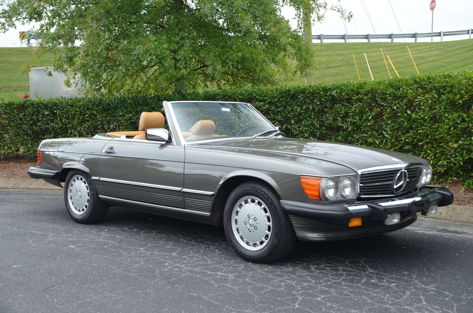 1987 Mercedes-Benz 560SL | Frazier Motorcar Company