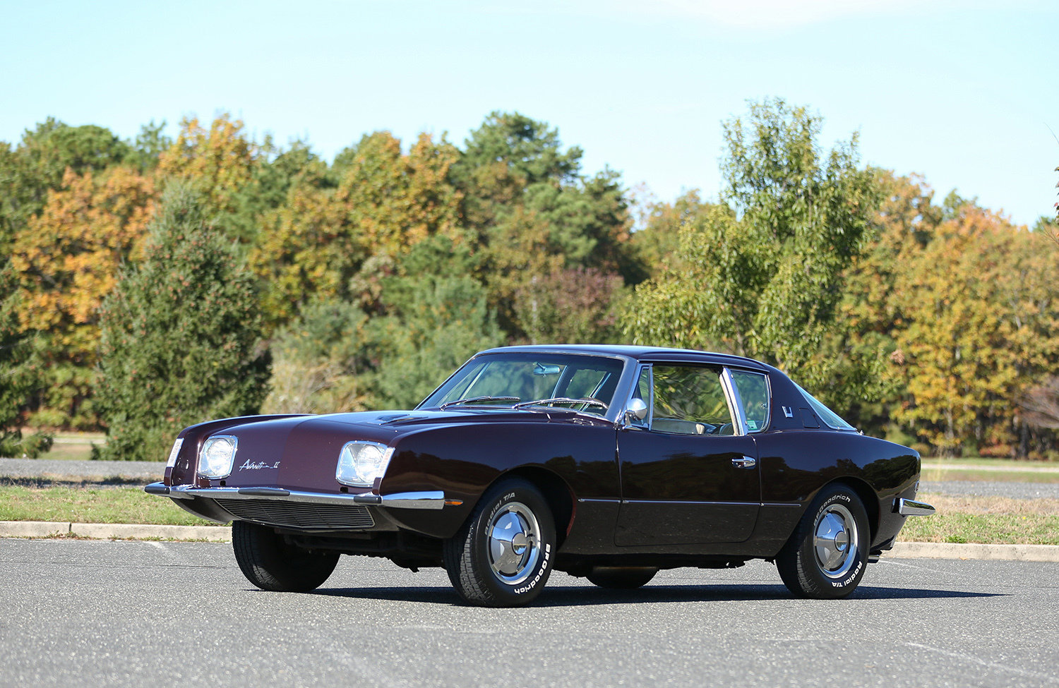 1967 Avanti Avanti II | Future Classics