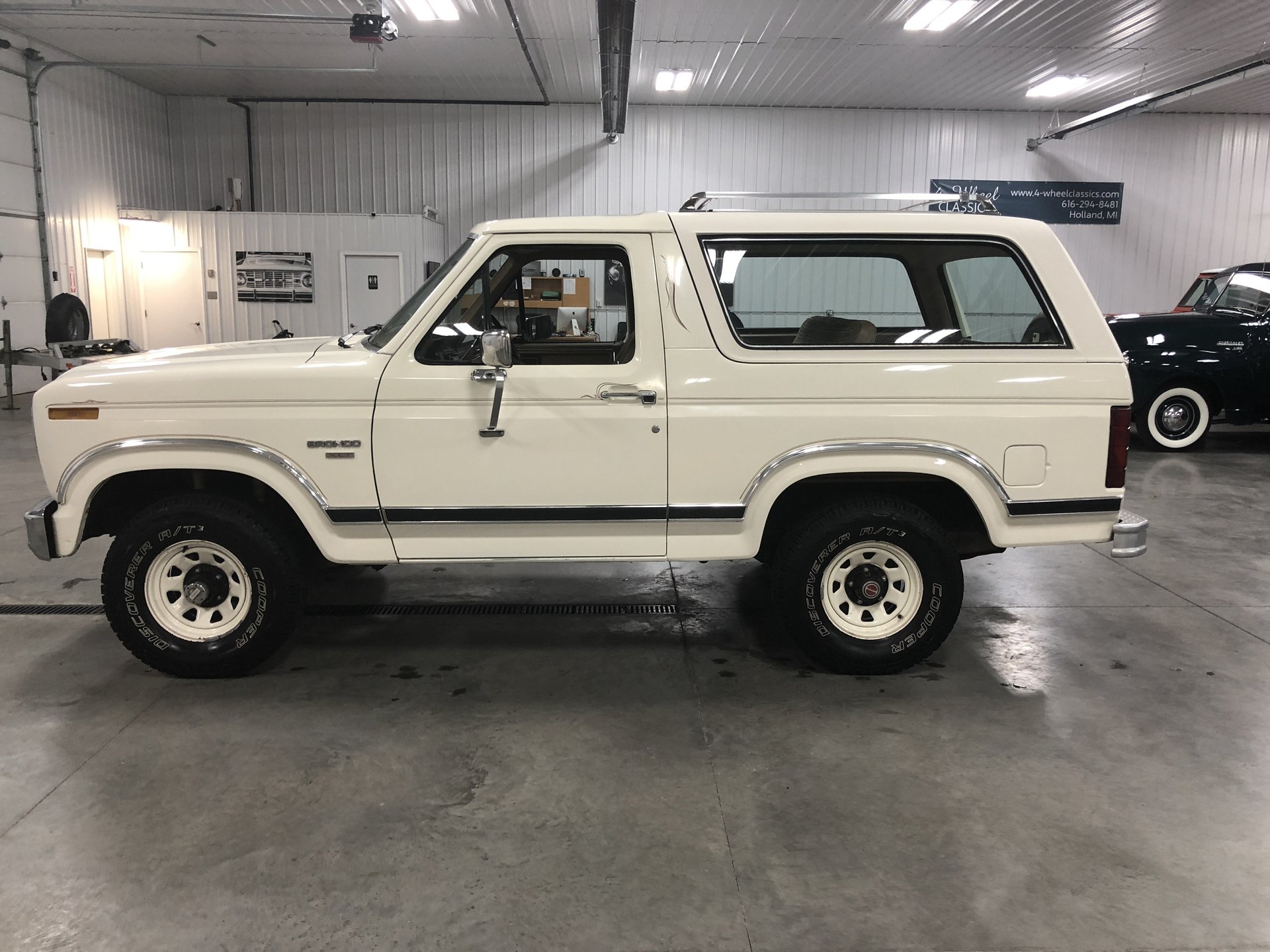 1983 Ford Bronco | 4-Wheel Classics/Classic Car, Truck, and SUV Sales