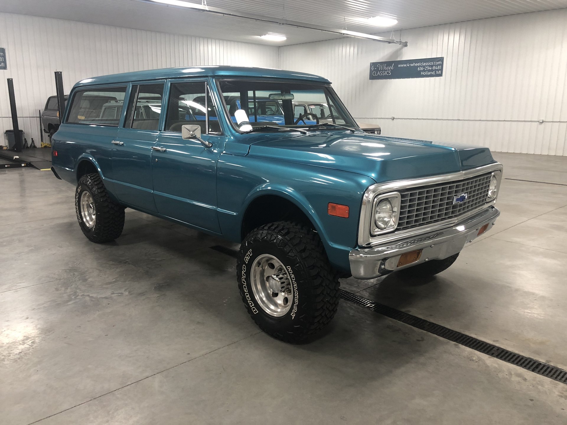 1971 Chevrolet Suburban | 4-Wheel Classics/Classic Car, Truck, and SUV ...