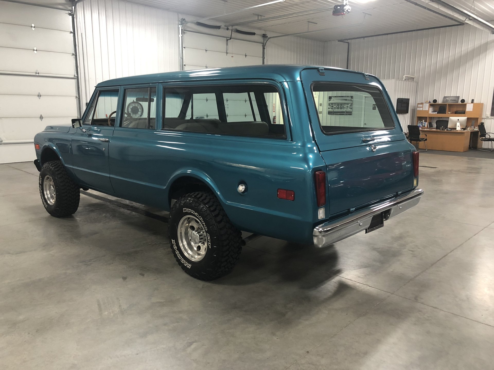 1971 Chevrolet Suburban | 4-Wheel Classics/Classic Car, Truck, and SUV ...