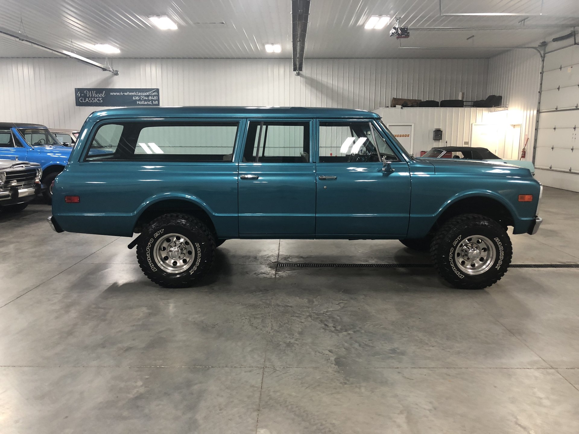 1971 Chevrolet Suburban | 4-Wheel Classics/Classic Car, Truck, and SUV ...