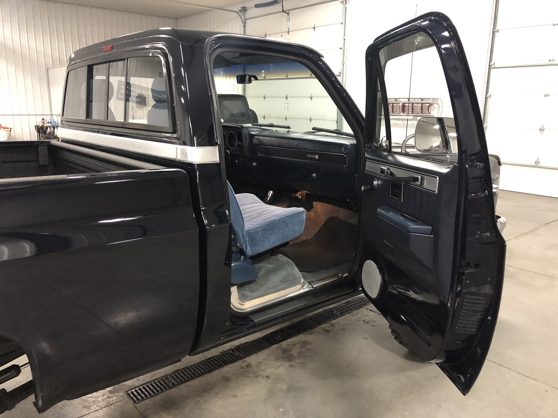 1987 GMC K10 Sierra | 4-Wheel Classics/Classic Car, Truck, and SUV Sales