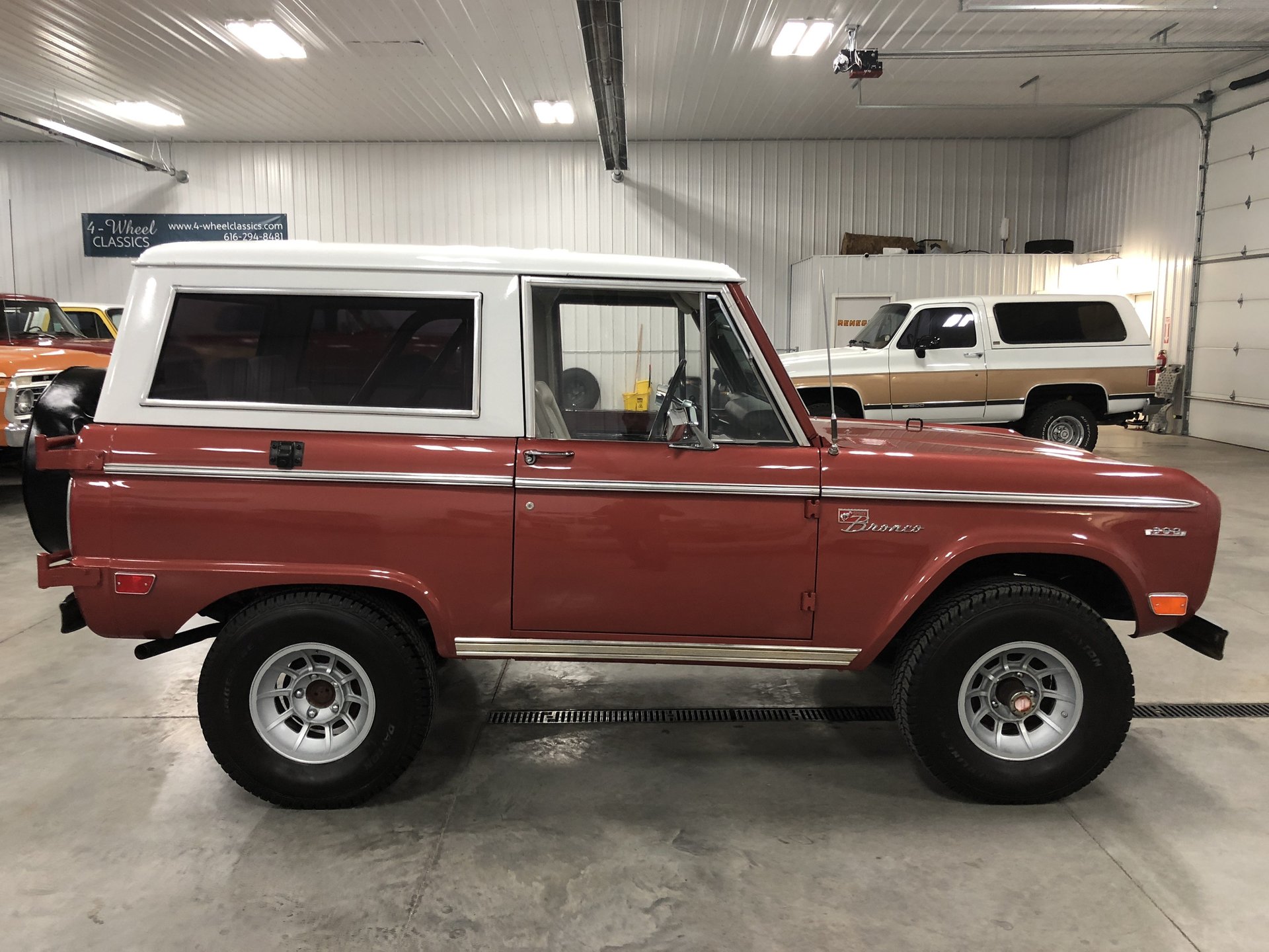 1969 Ford Bronco | 4-Wheel Classics/Classic Car, Truck, and SUV Sales