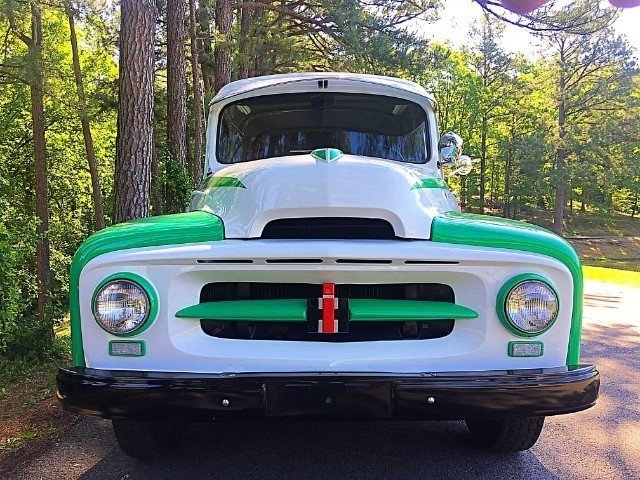 1953 International R-120 | GAA Classic Cars