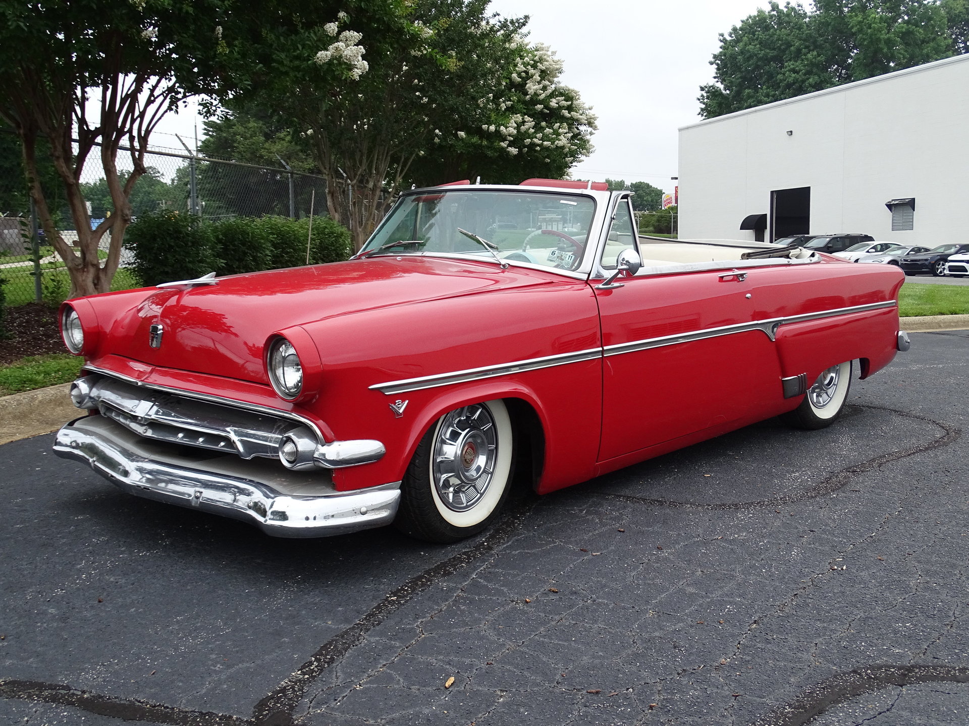 1954 Ford Sunliner | GAA Classic Cars