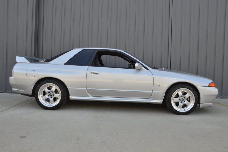 1993 Nissan Skyline GT-R | Toprank Motorworks