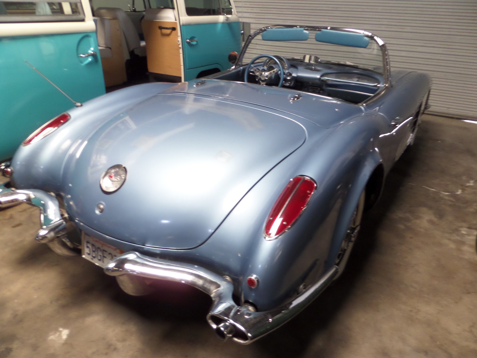 1960 Chevrolet Corvette | Laguna Classic Cars & Automotive Art