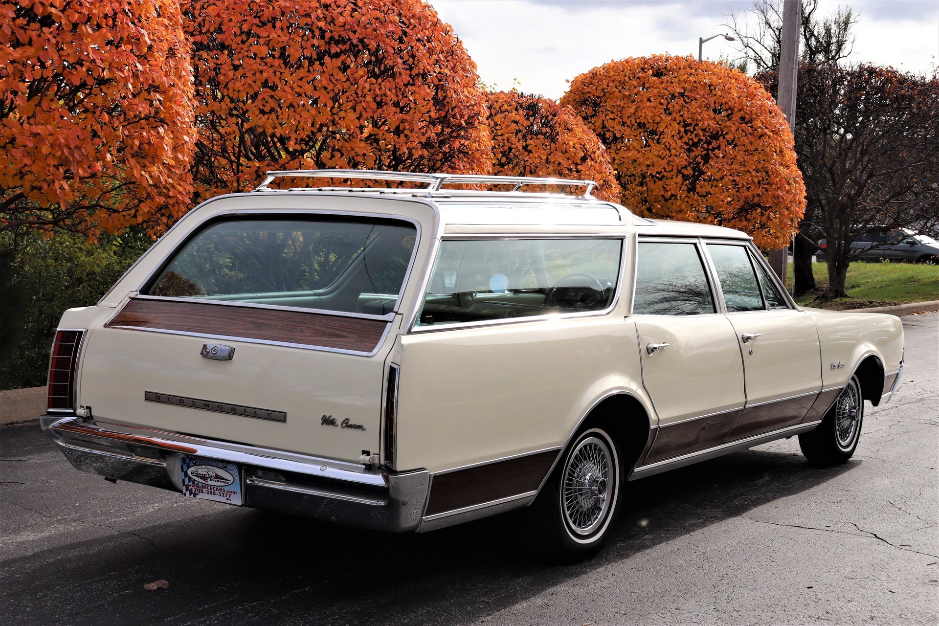 1967 Oldsmobile Vista Cruiser | Midwest Car Exchange