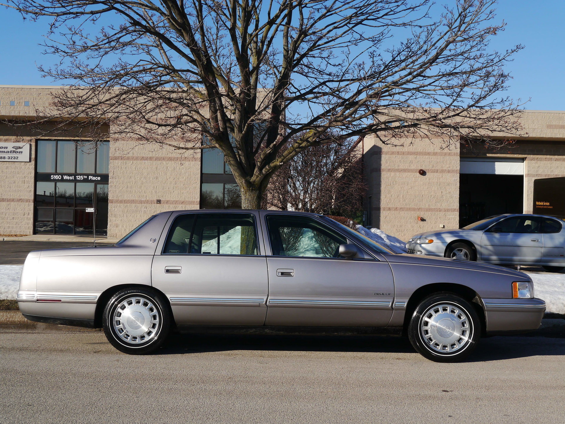 1997 Cadillac DeVille | Midwest Car Exchange
