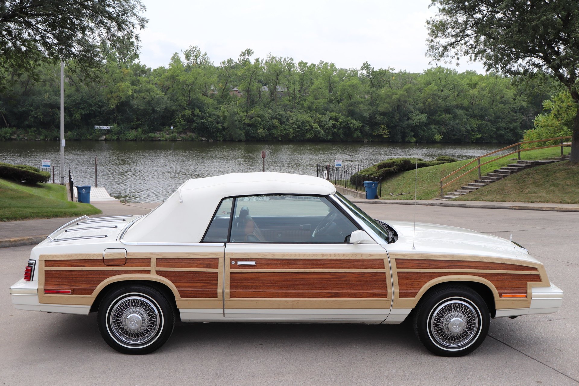 1984 Chrysler LeBaron | Midwest Car Exchange