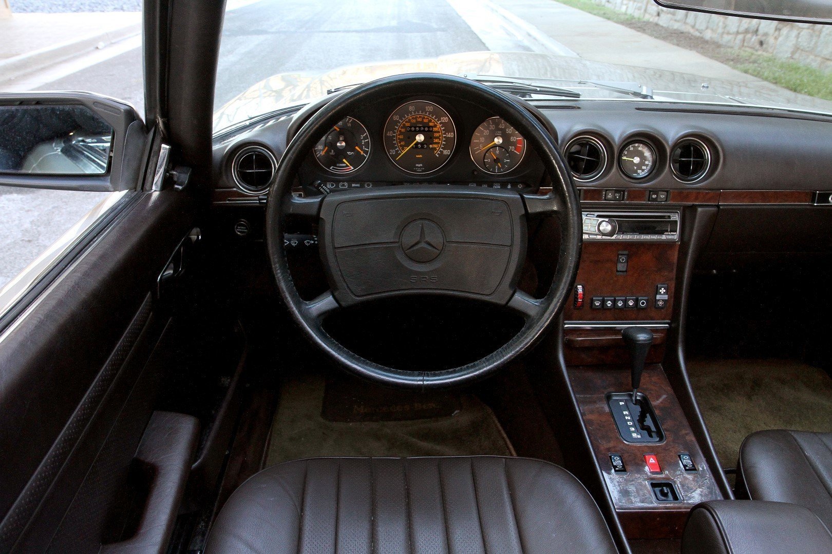 1988 Mercedes-Benz 560 SL | Motorcar Studio