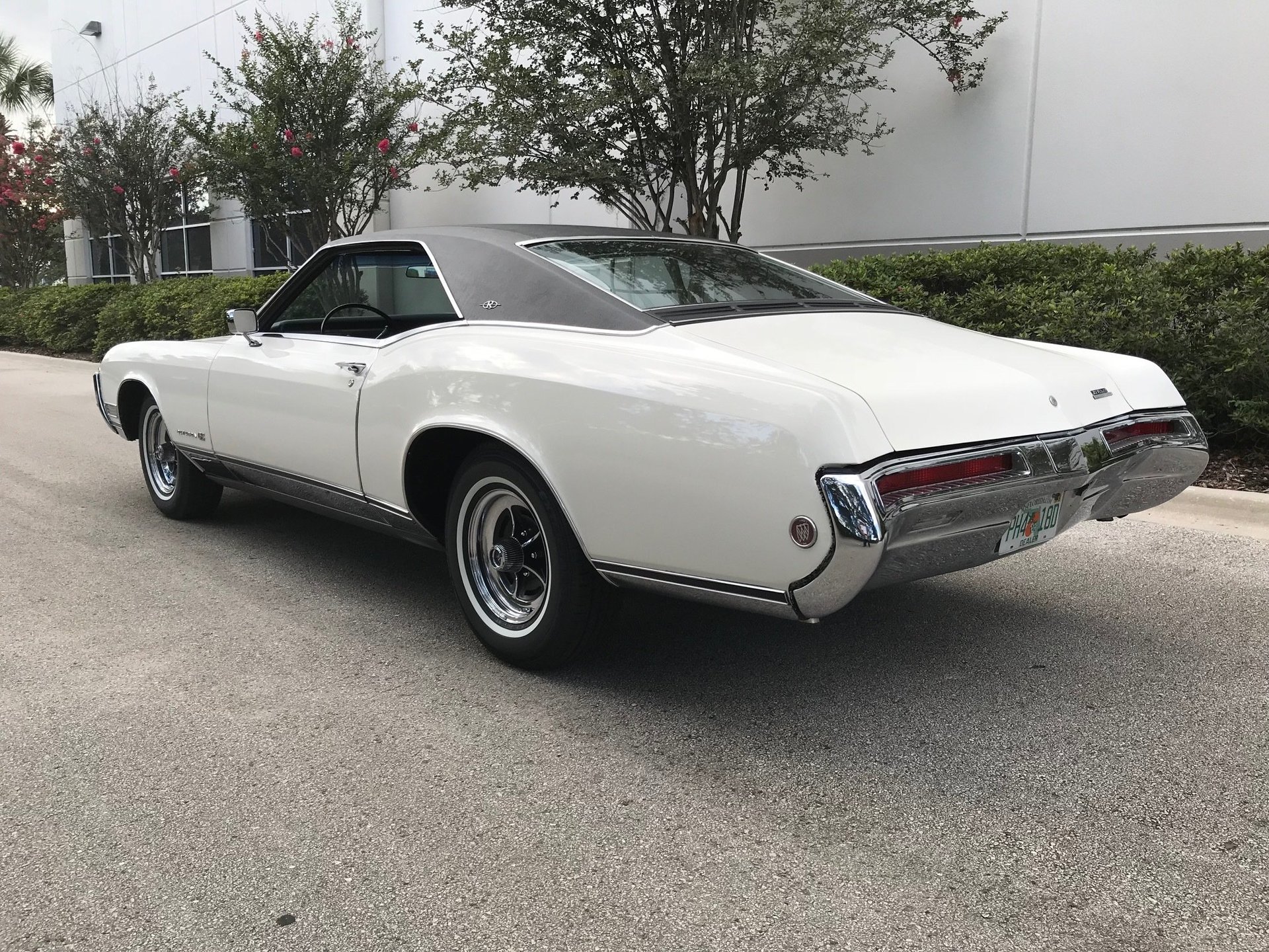 1968 Buick Riviera | Orlando Classic Cars