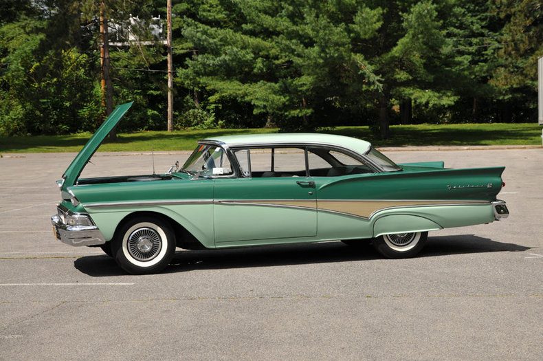 1958 Ford Fairlane 500 Club Victoria | Saratoga Auto Auction
