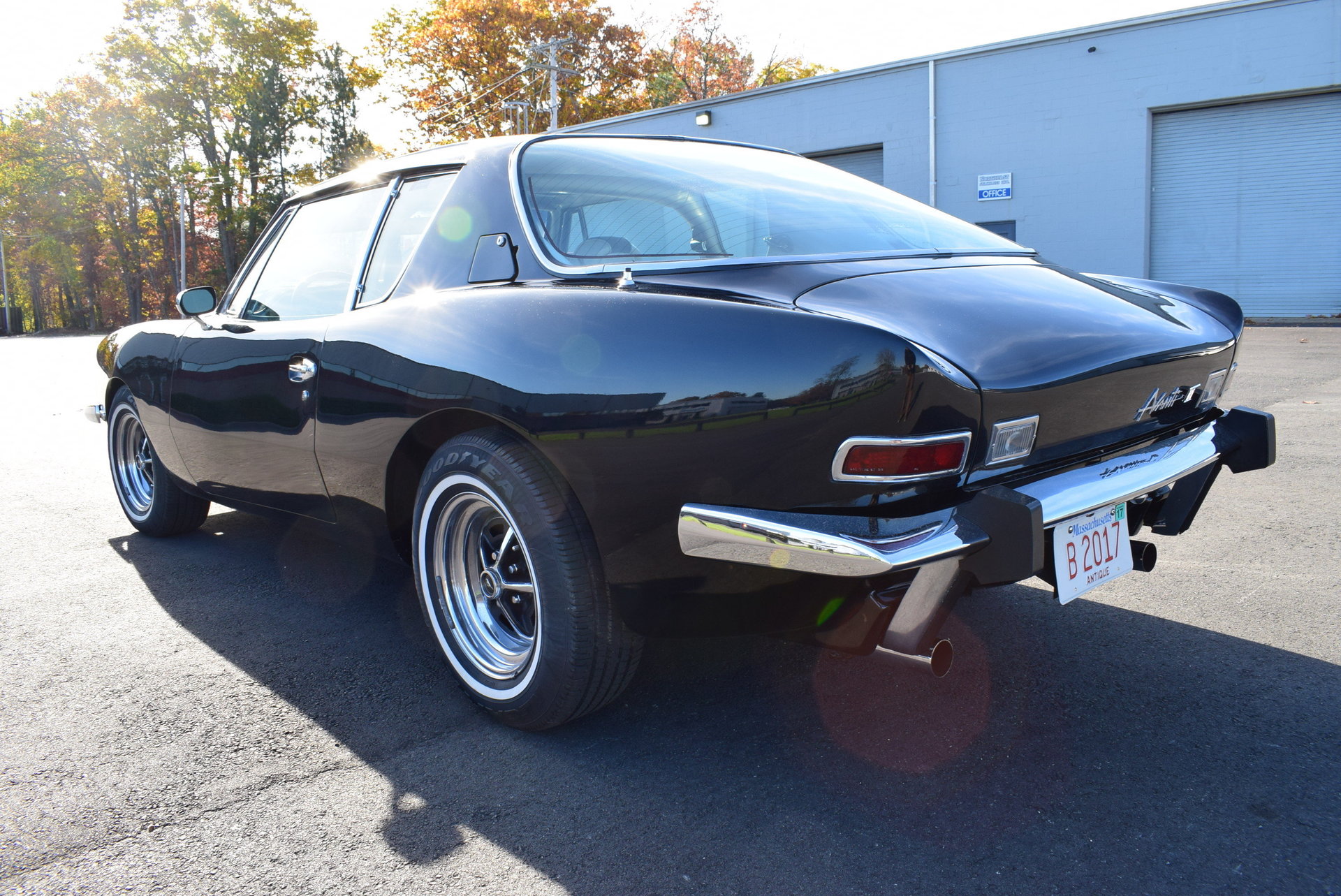 1977 Avanti Avanti II | Silverstone Motorcars