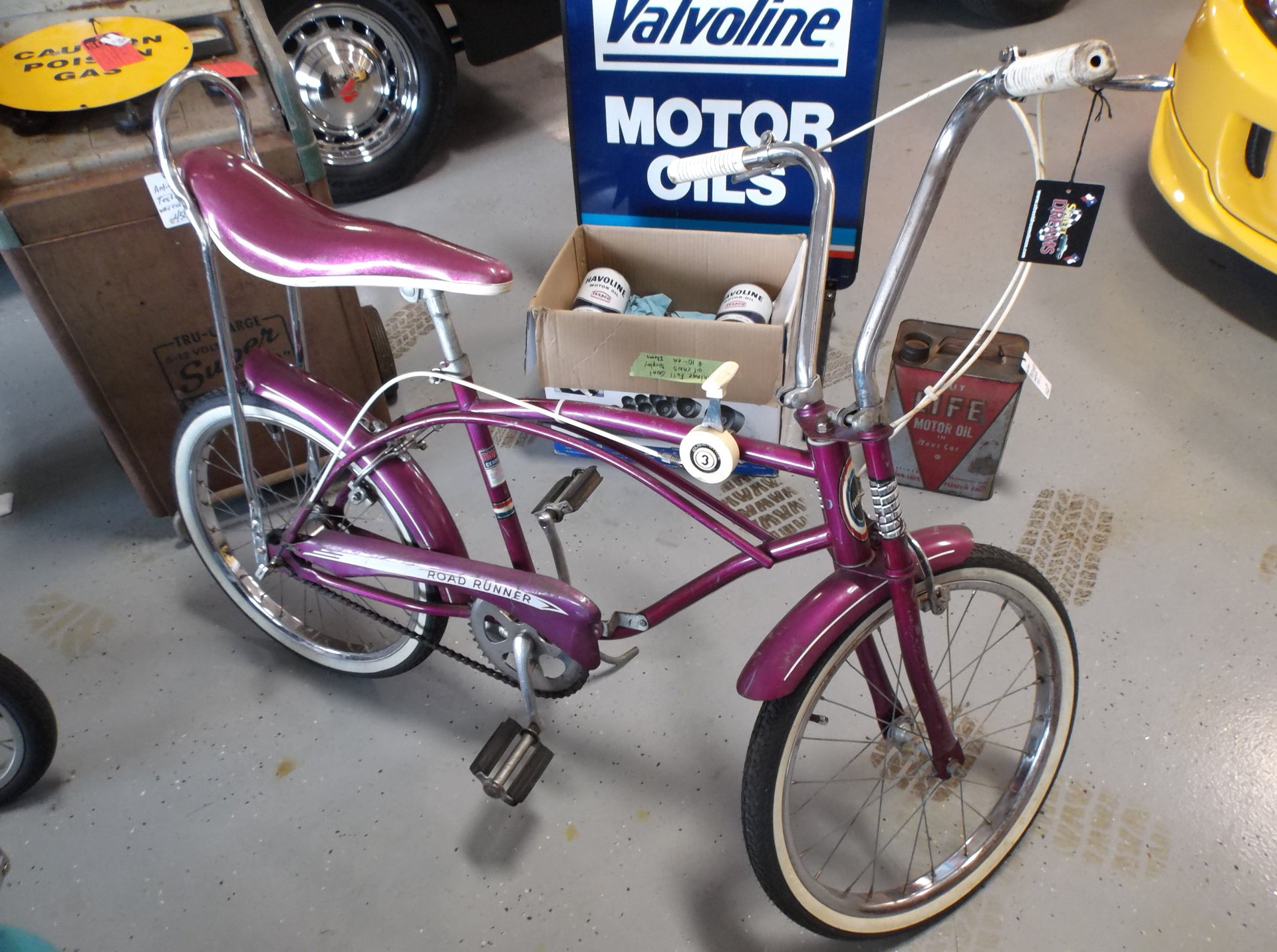 Iverson Roadrunner Plum Crazy Bicycle | Street Dreams