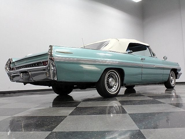 1962 Pontiac Bonneville | Streetside Classics - The Nation's Trusted ...