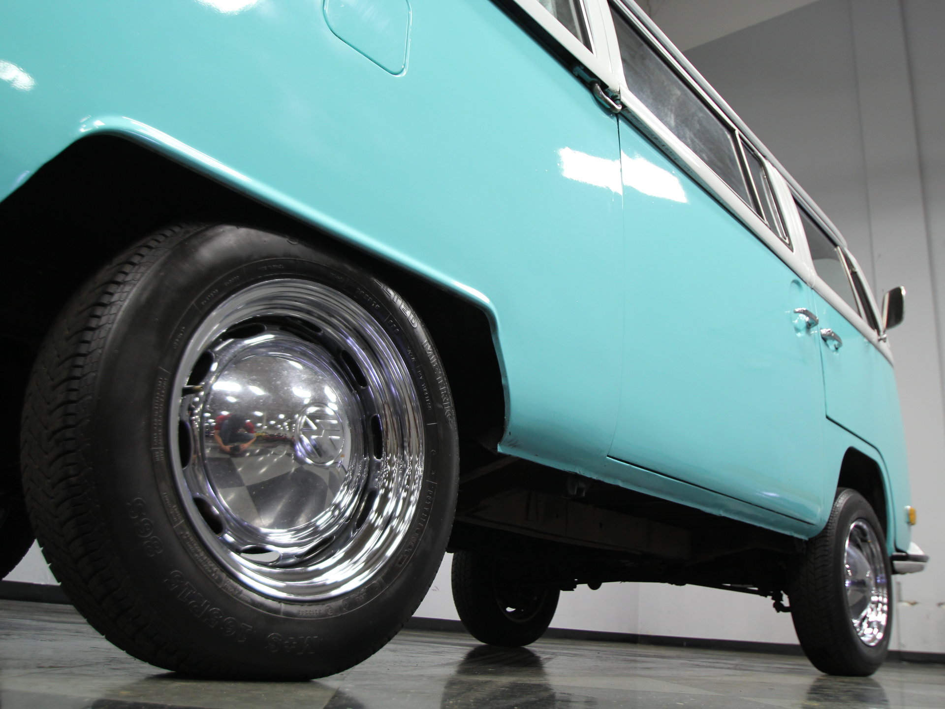 1970 Volkswagen Bus | Streetside Classics - The Nation's Trusted ...