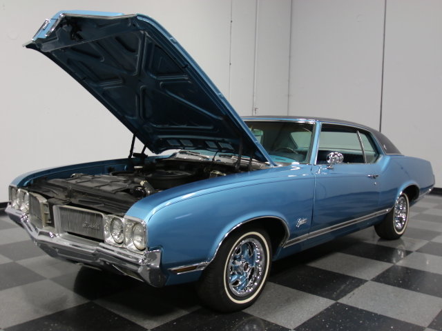 1970 Oldsmobile Cutlass | Streetside Classics - The Nation's Trusted ...