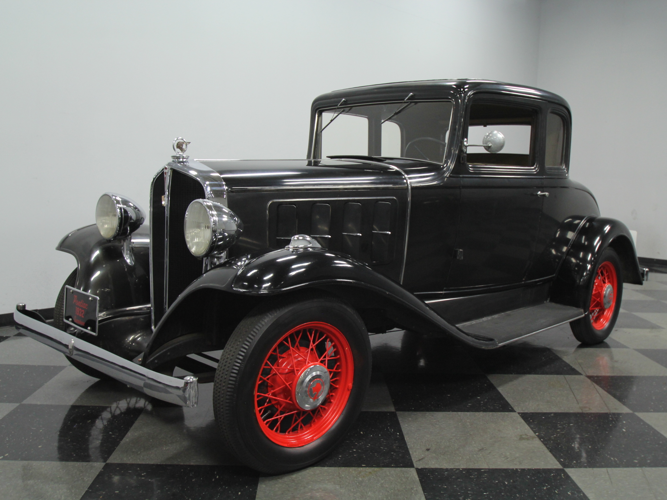 1932 Pontiac 5-Window | Streetside Classics - The Nation's Trusted ...
